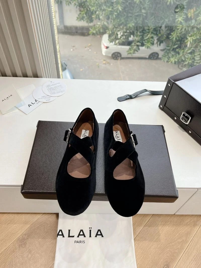 Brand-original Alaia Shoes