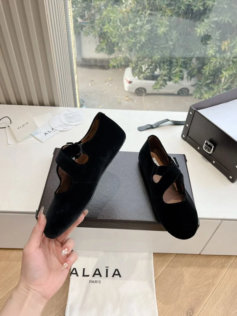 Brand-original Alaia Shoes