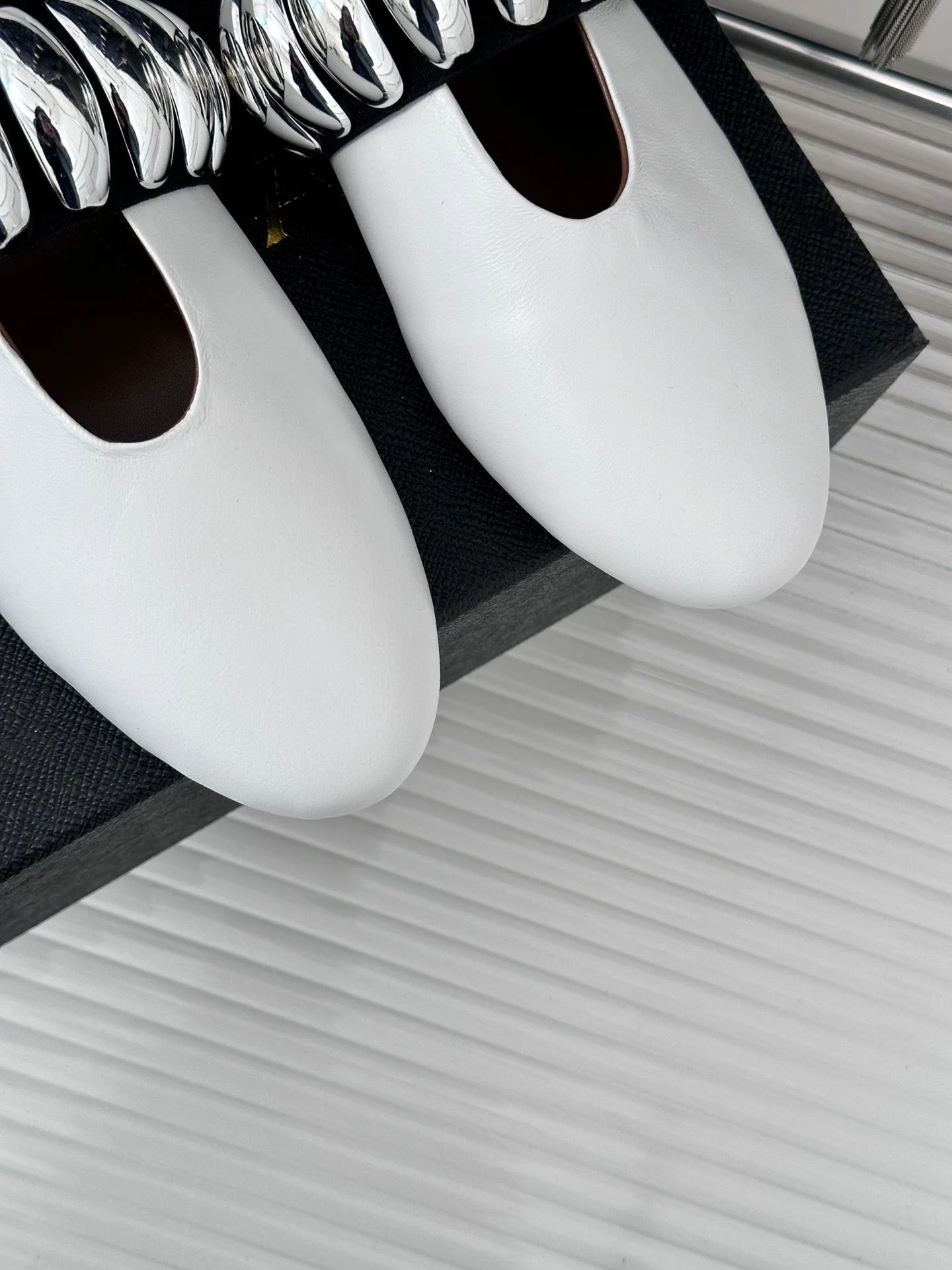Low-cost Alaia Shoes