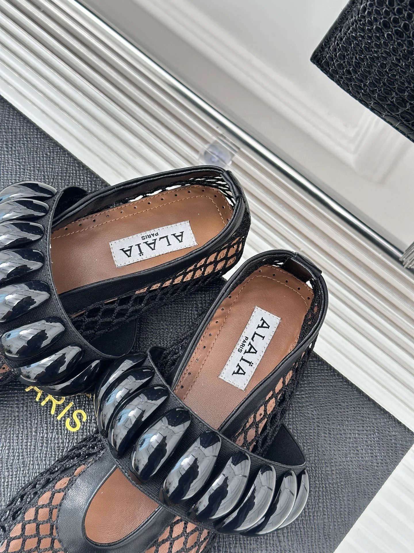 Accurate model Alaia Shoes