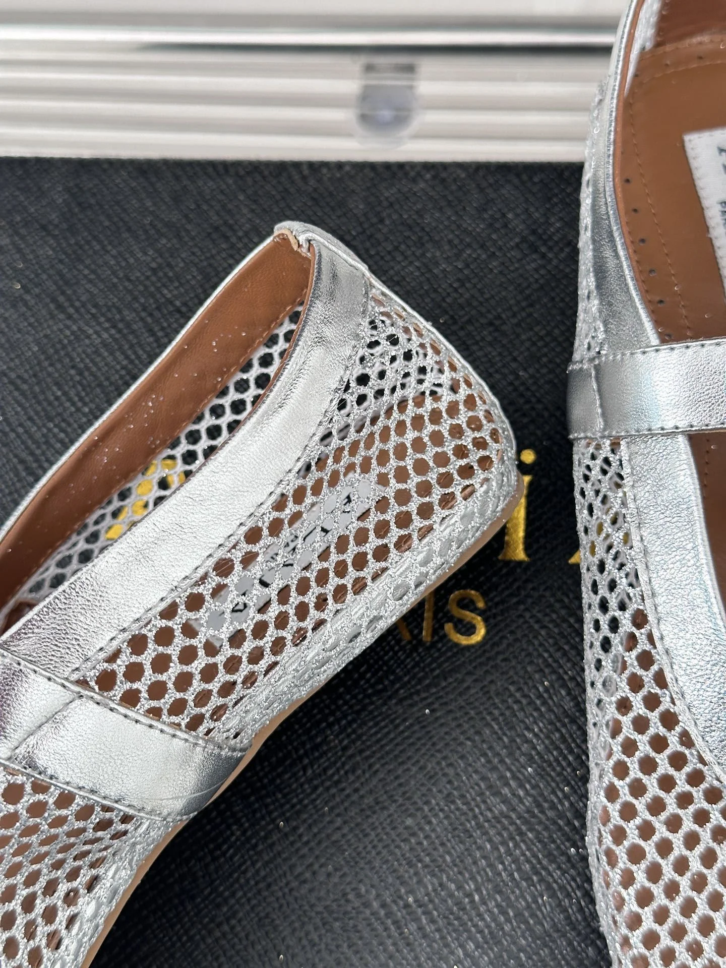 Inexpensive Alaia Shoes