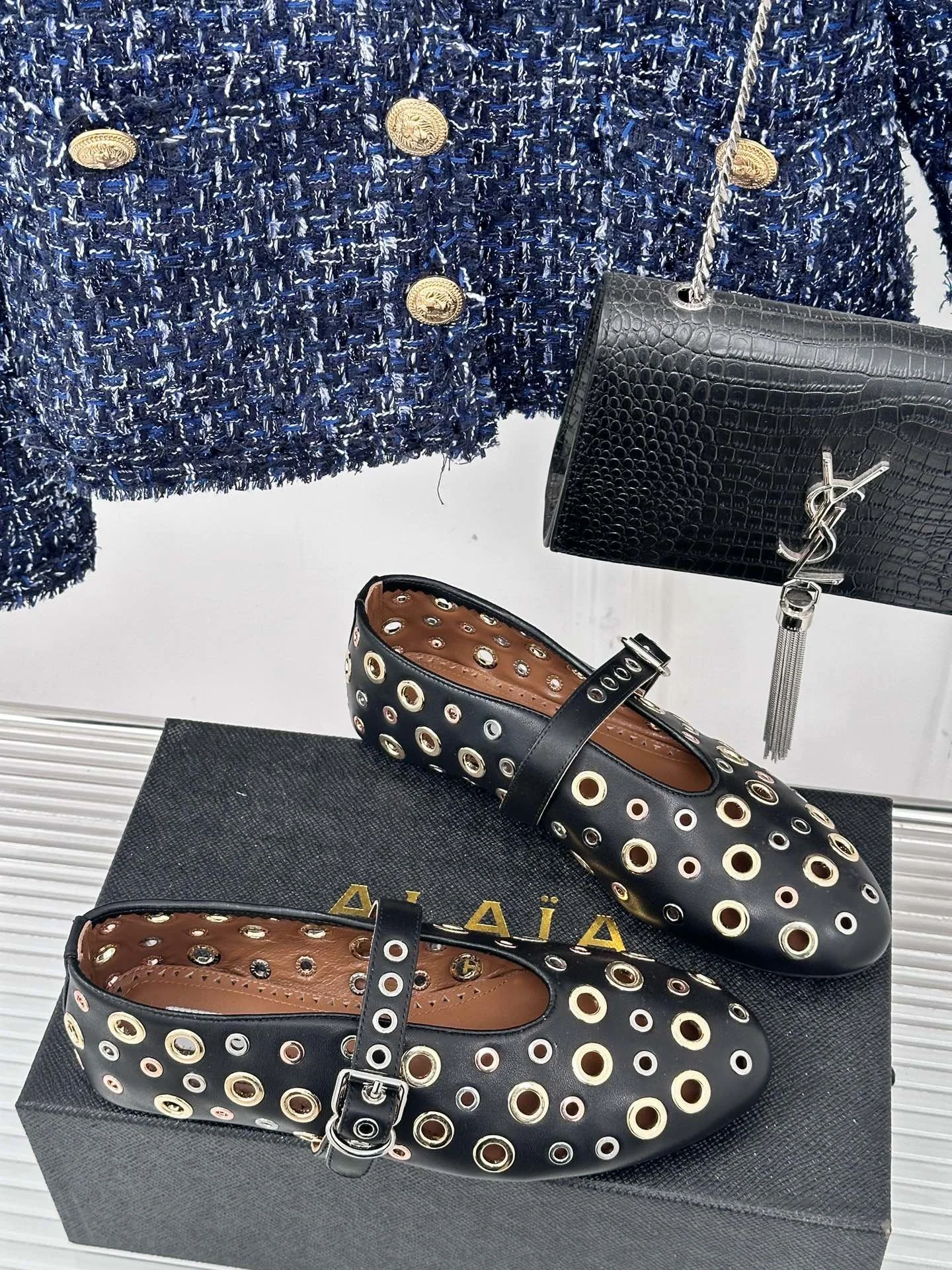 Exact replica Alaia Shoes