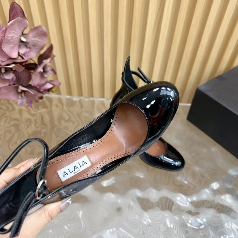 Bargain Alaia Shoes