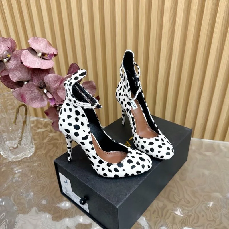 Bargain Alaia Shoes