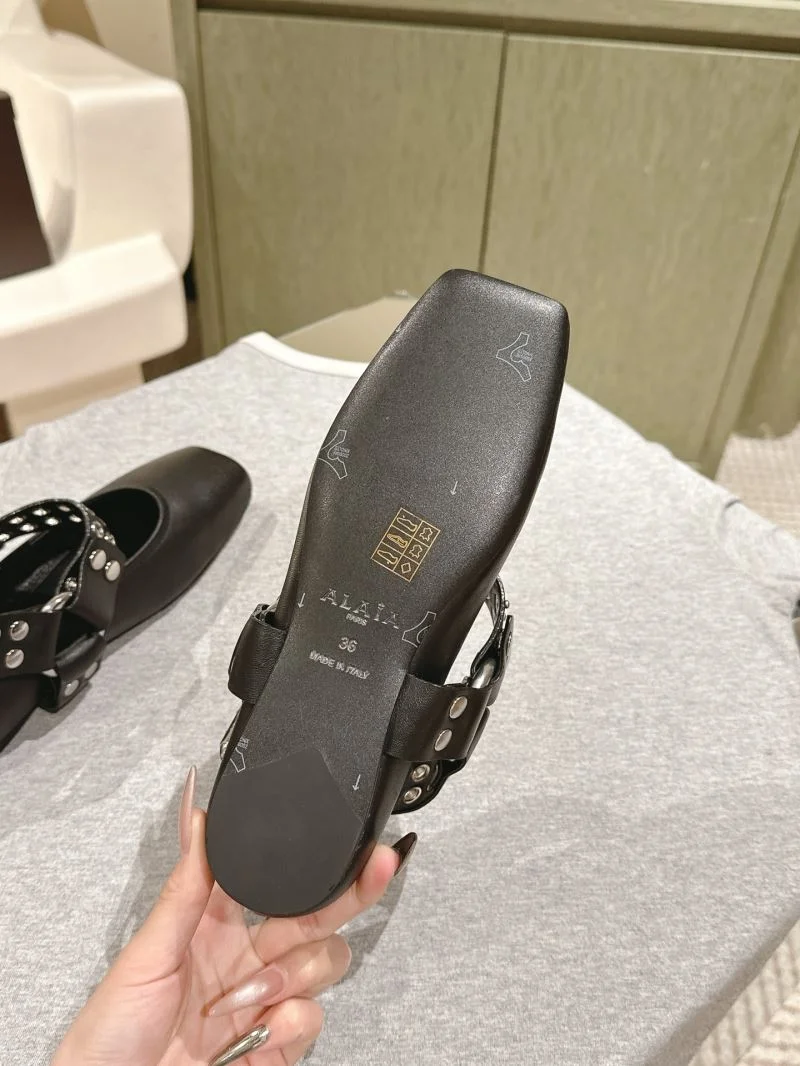 Top match Alaia Shoes