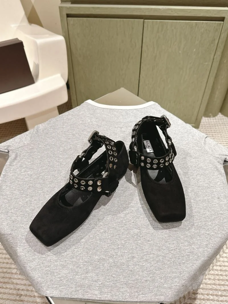 Low-cost Alaia Shoes