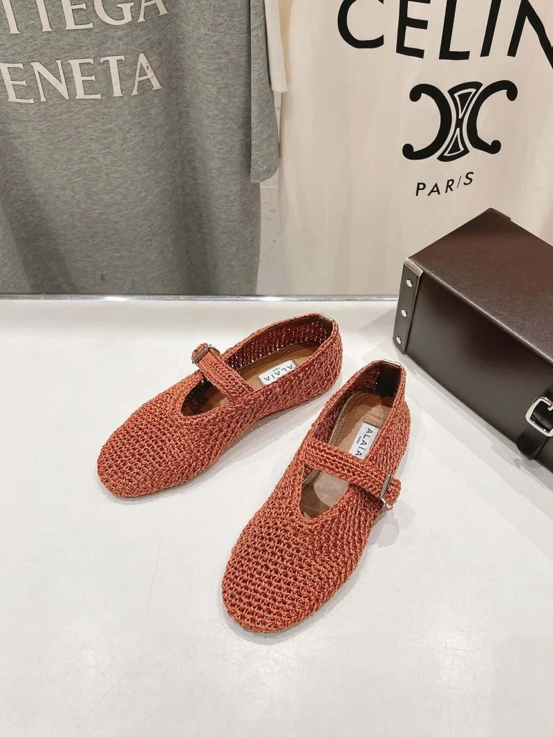 Top match Alaia Shoes