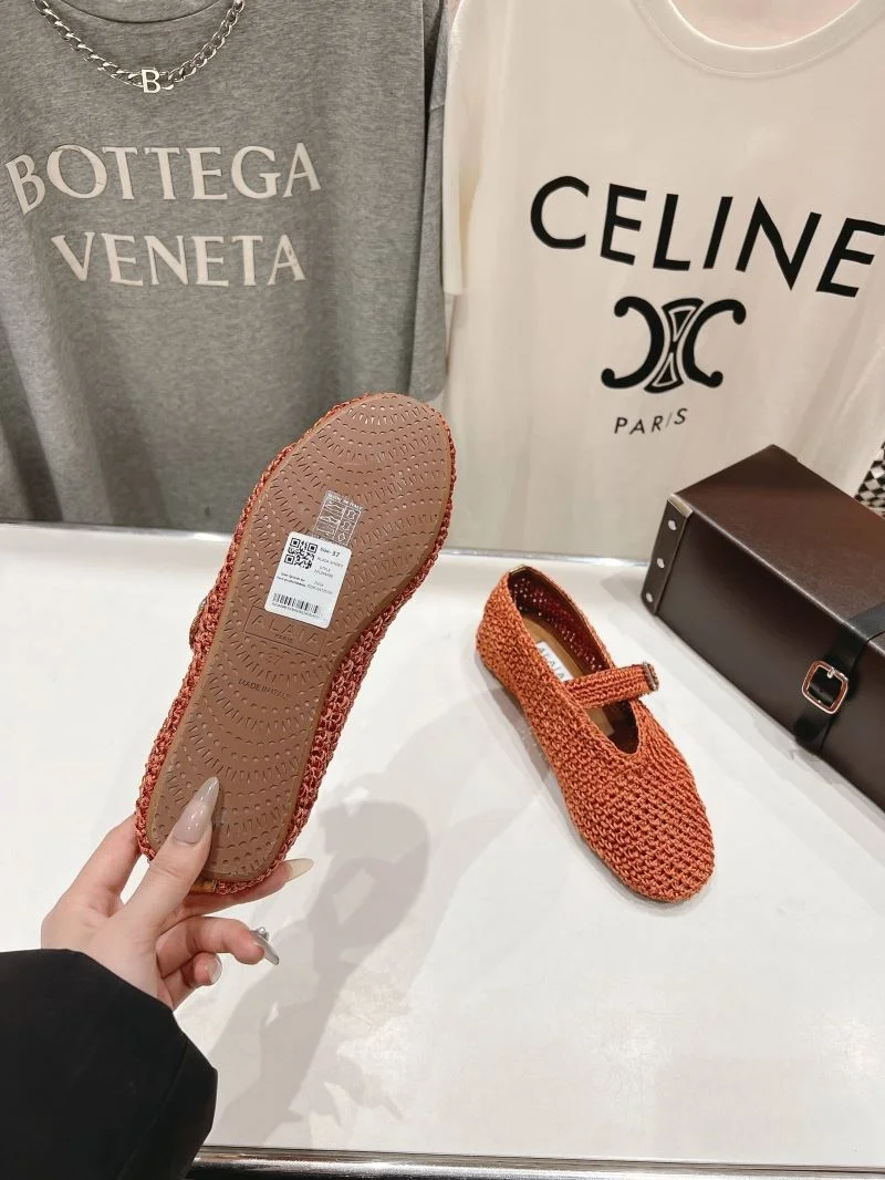 Top match Alaia Shoes