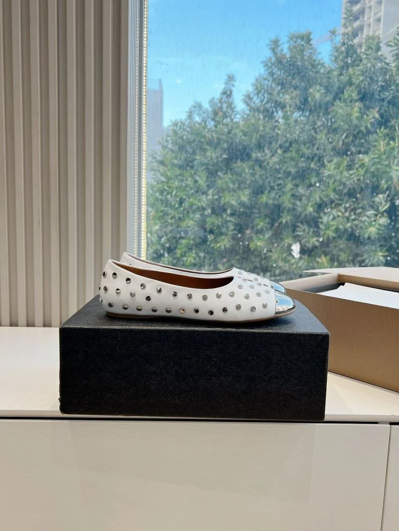 Official Alaia Shoes