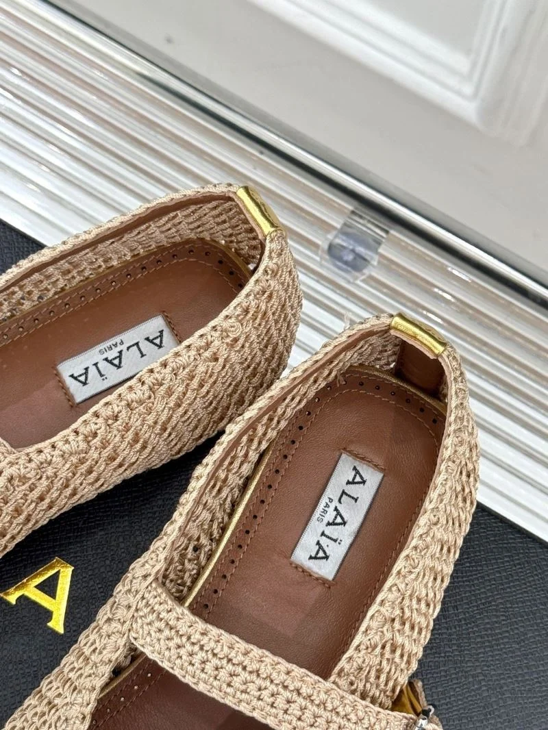 Top match Alaia Shoes
