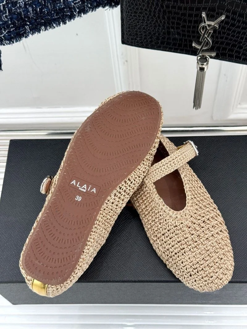 Top match Alaia Shoes