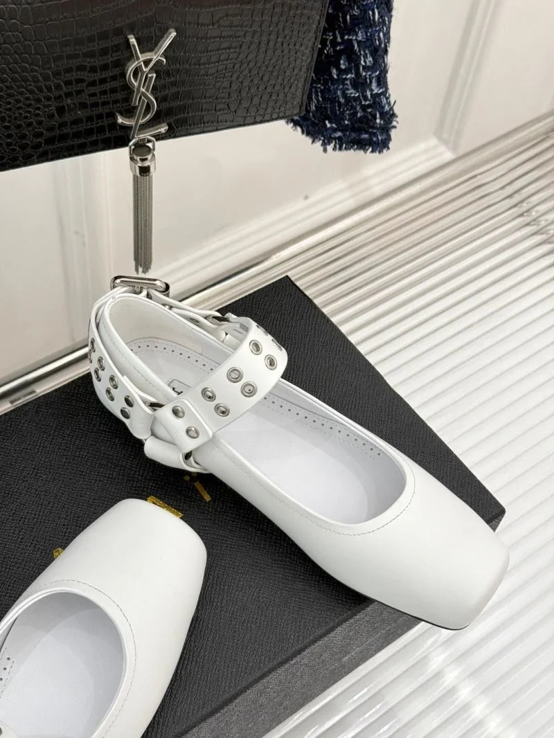 High fidelity Alaia Shoes