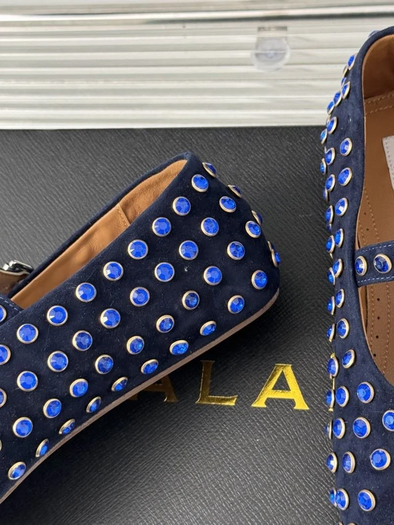 Precise copy Alaia Shoes