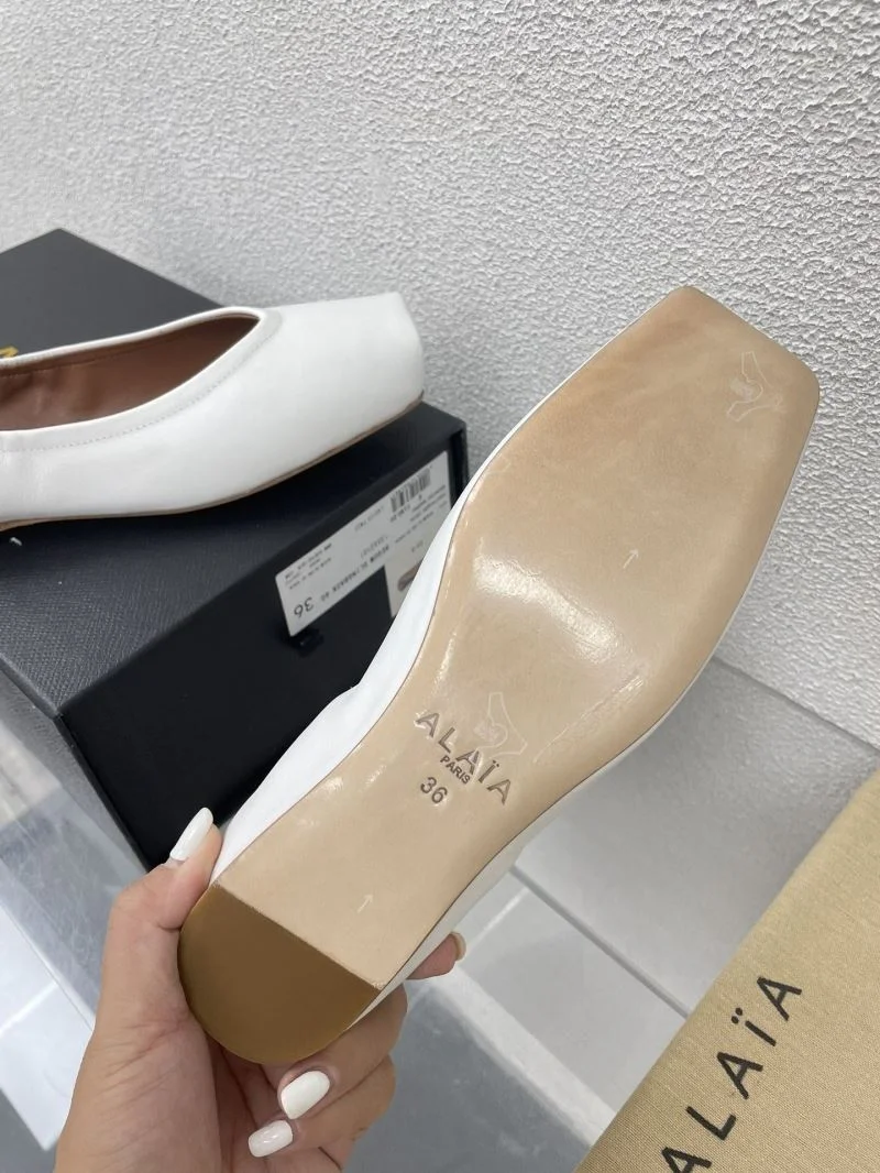 Precise copy Alaia Shoes