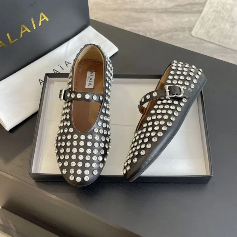 Top match Alaia Shoes