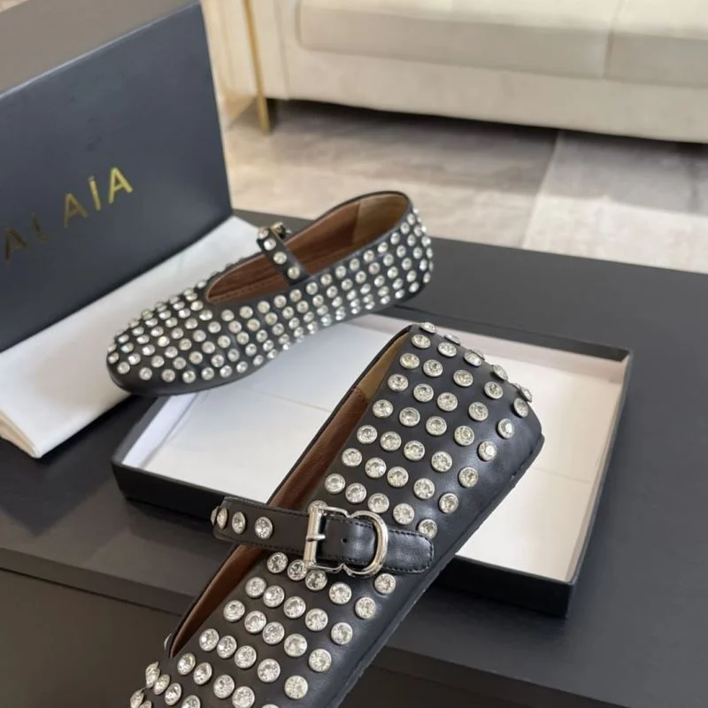 Top match Alaia Shoes