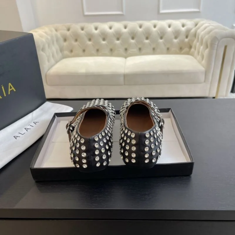Top match Alaia Shoes