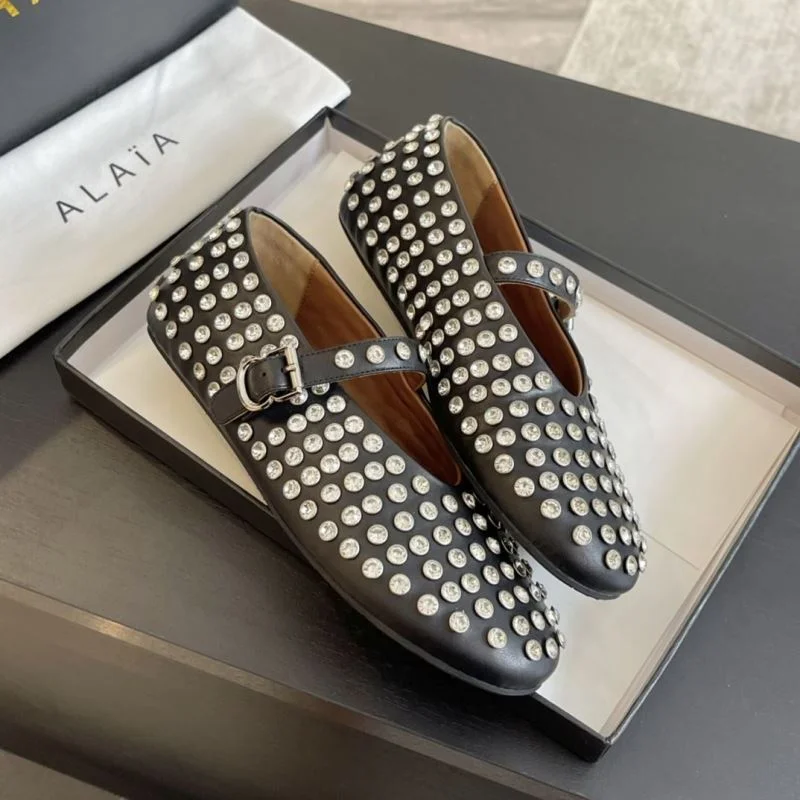 Top match Alaia Shoes