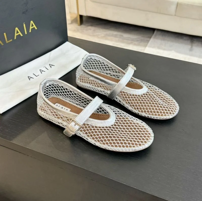 Exact replica Alaia Shoes