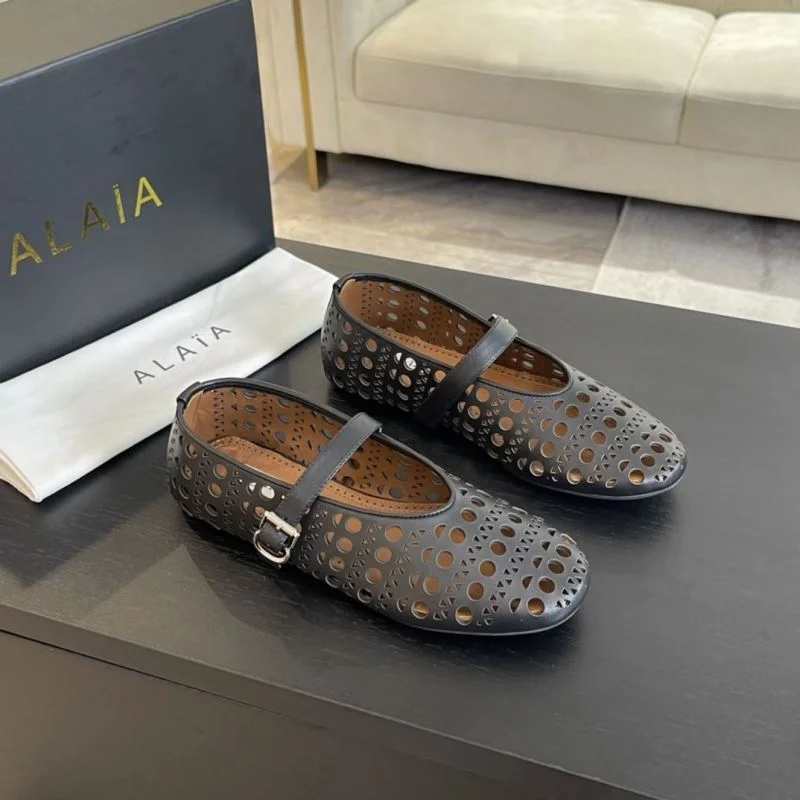 Low-cost Alaia Shoes