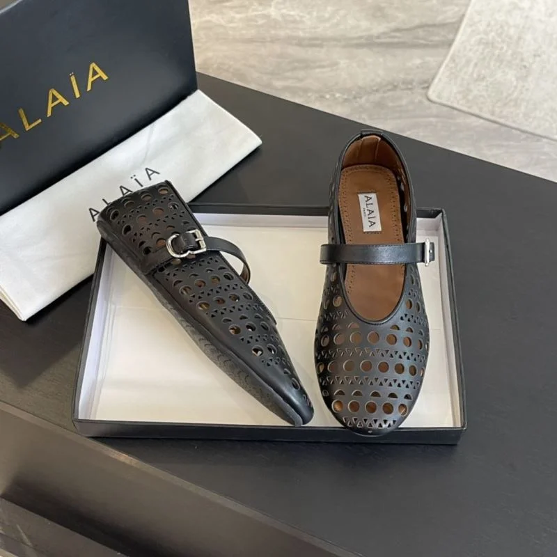 Low-cost Alaia Shoes