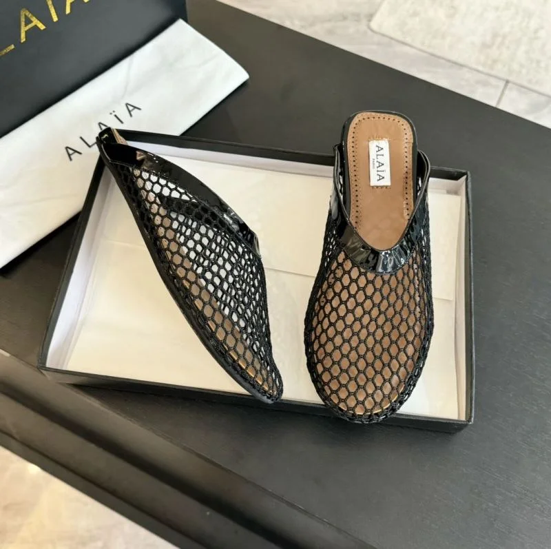 Exact replica Alaia Shoes