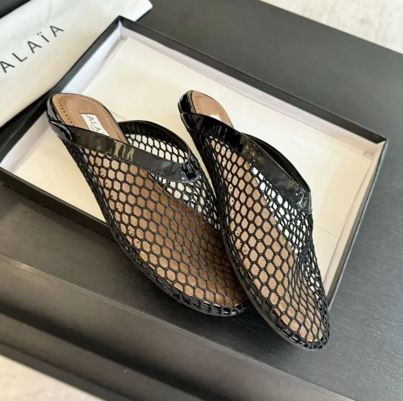 Exact replica Alaia Shoes