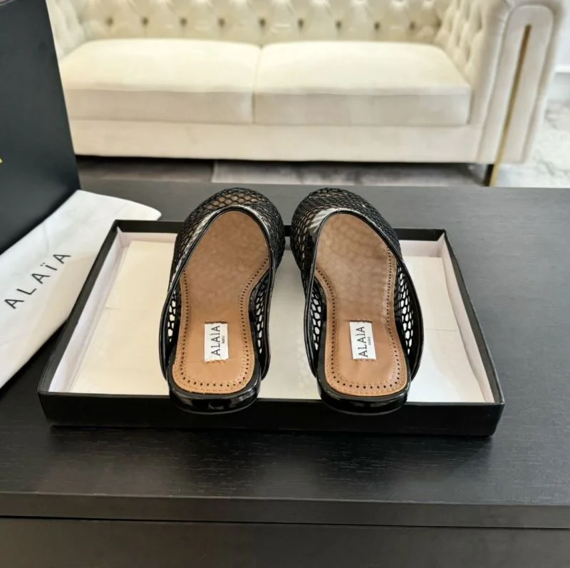 Exact replica Alaia Shoes
