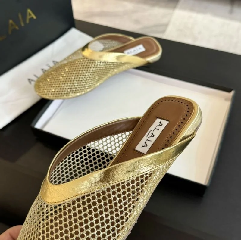 Exact replica Alaia Shoes