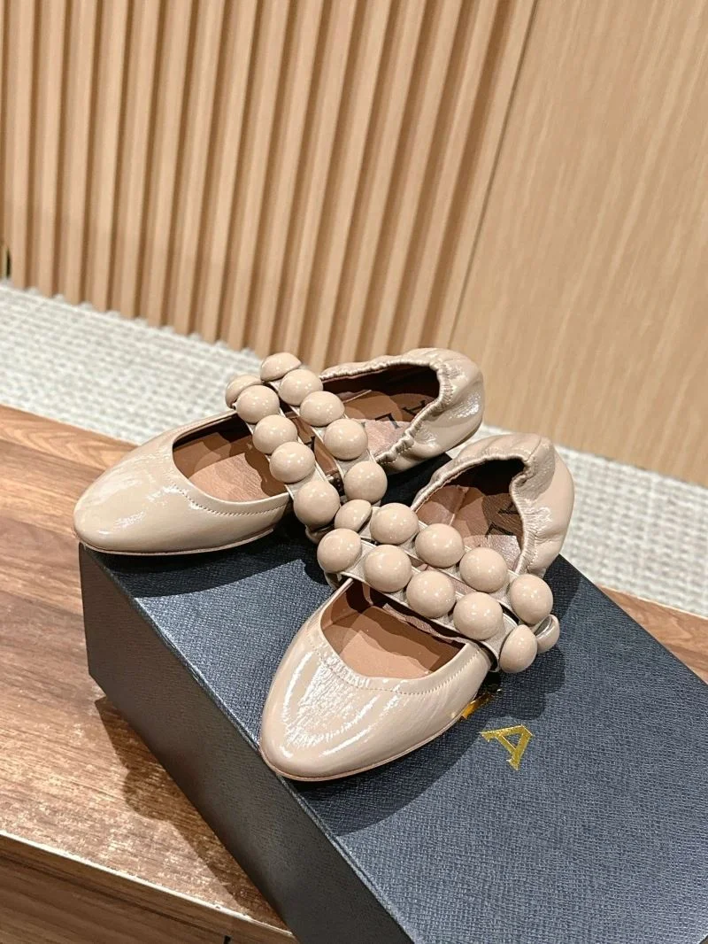 Inexpensive Alaia Shoes
