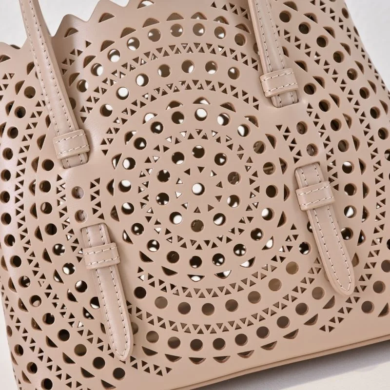 Top match Alaia Shopping Bags