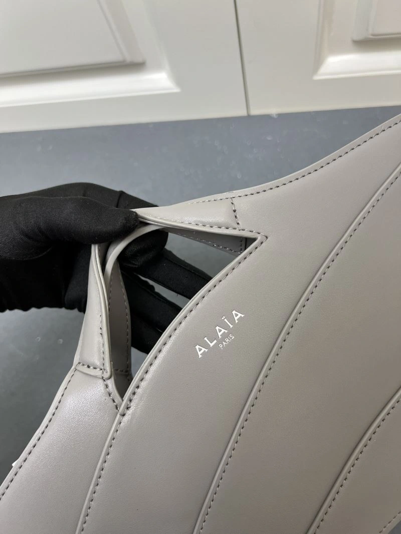 Mirror quality Alaia Top Handle Bags