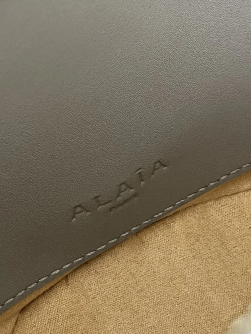 Mirror quality Alaia Top Handle Bags