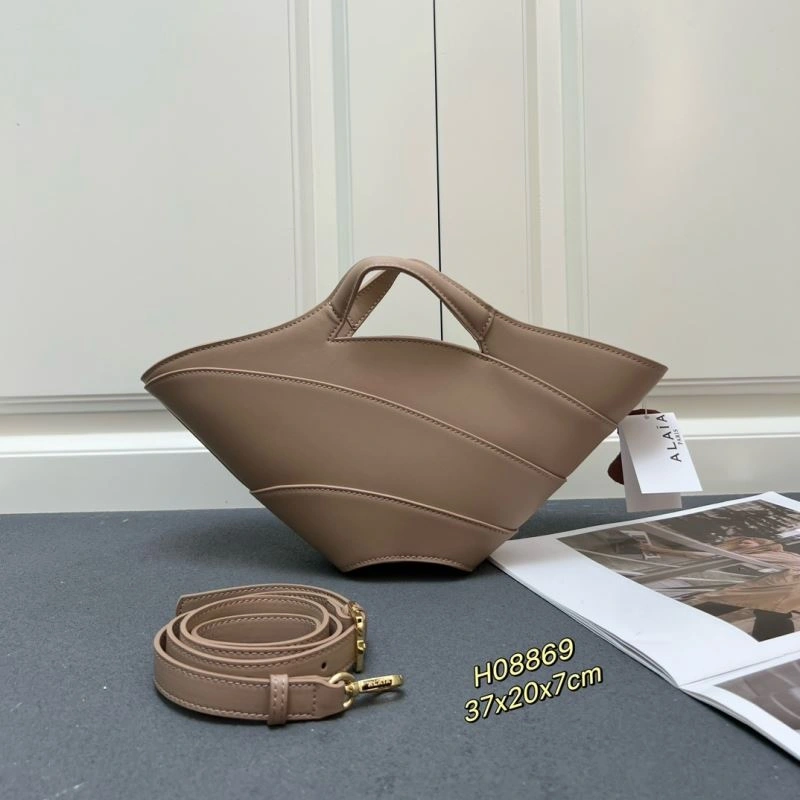 1:1 copy Alaia Top Handle Bags