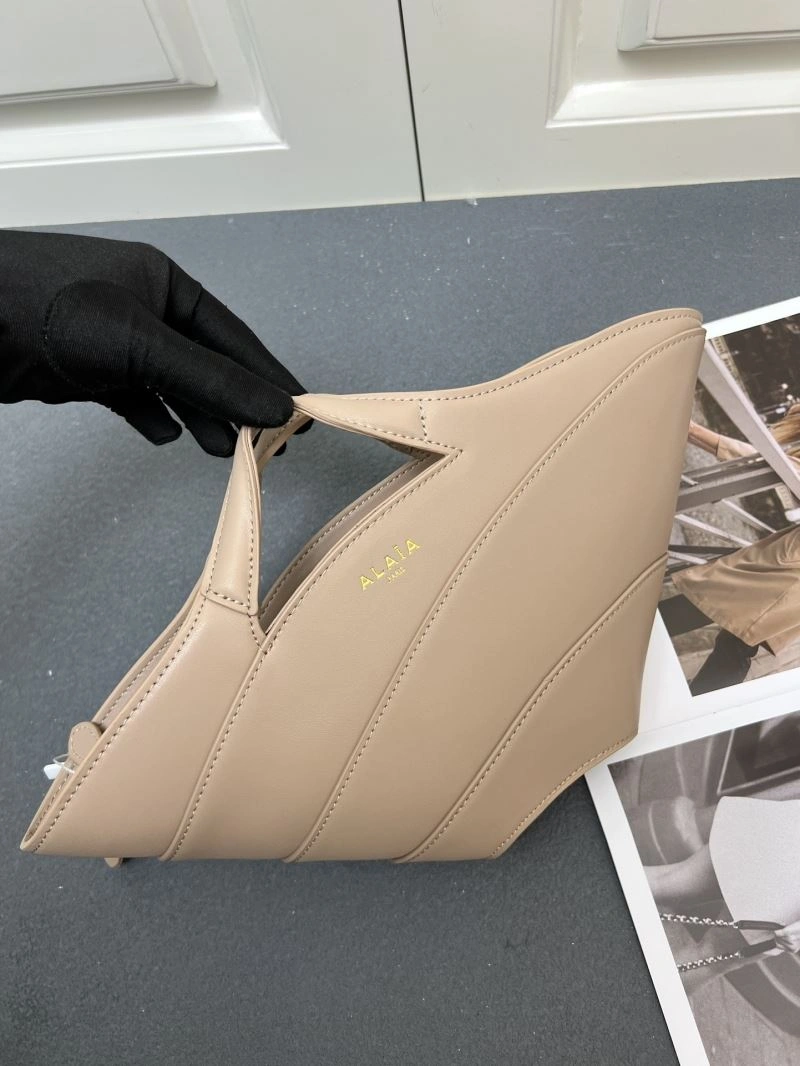 1:1 copy Alaia Top Handle Bags