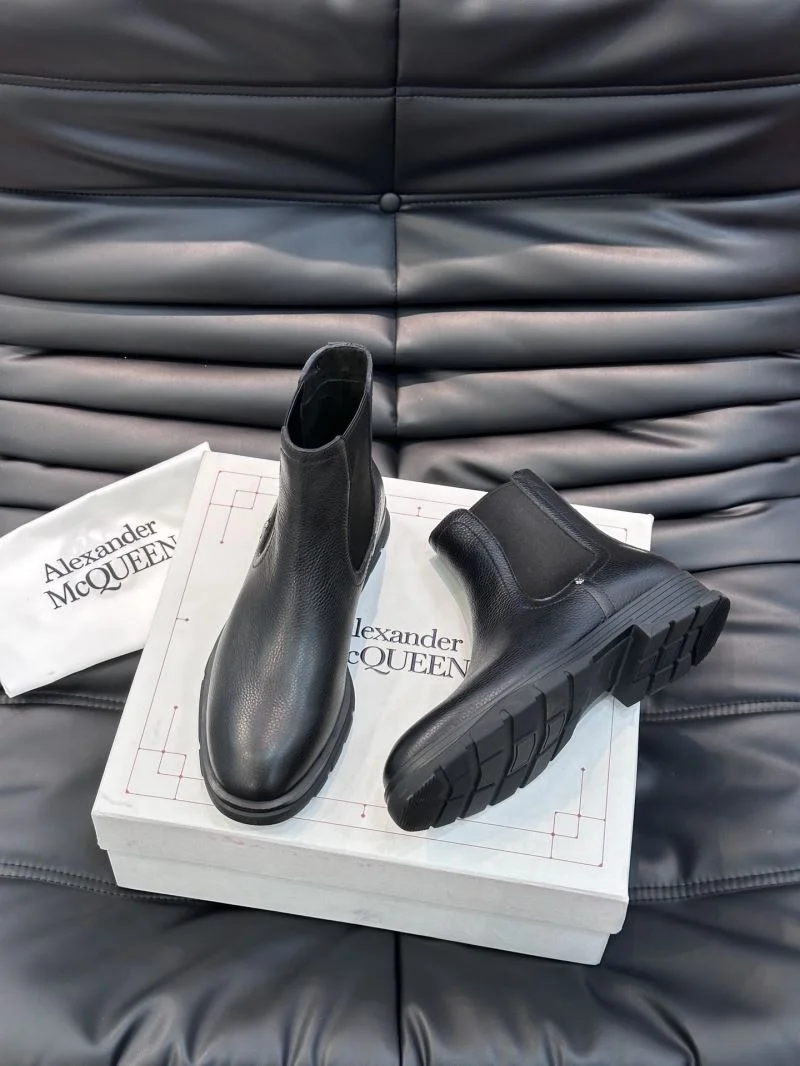 High fidelity Alexander Mcqueen Boots