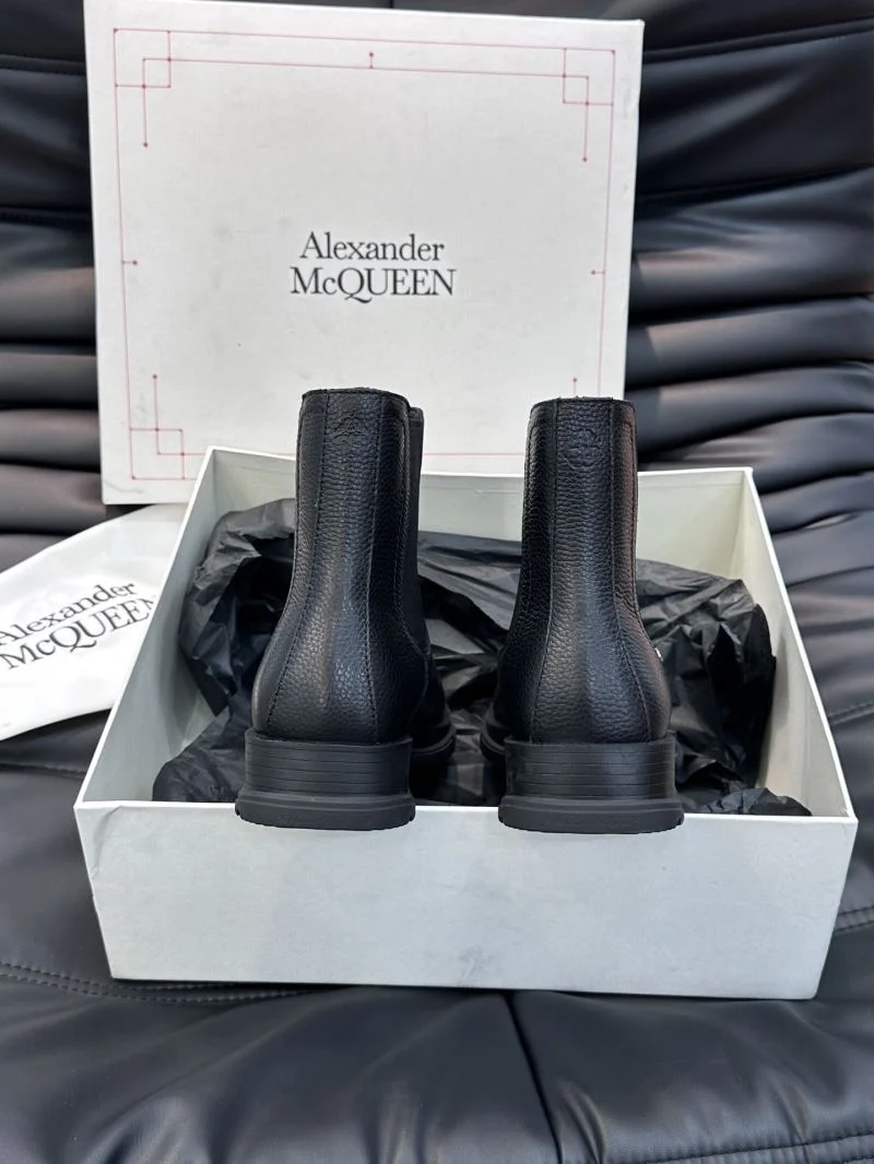 High fidelity Alexander Mcqueen Boots