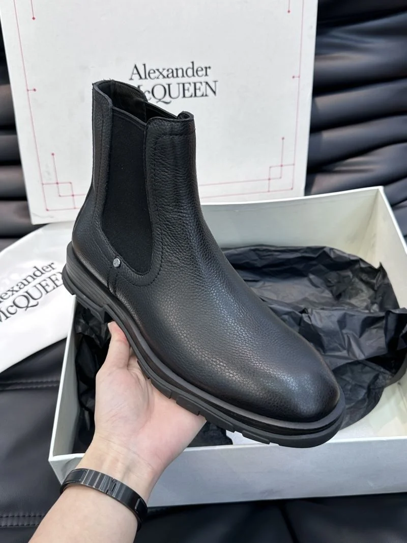 High fidelity Alexander Mcqueen Boots
