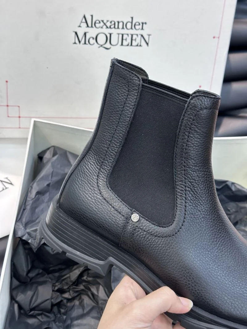 High fidelity Alexander Mcqueen Boots