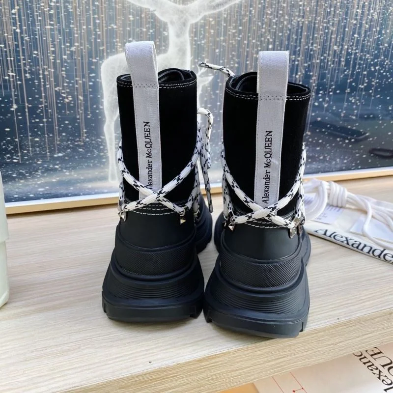 Official Alexander Mcqueen Boots