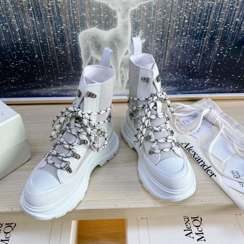 Reasonably priced Alexander Mcqueen Boots
