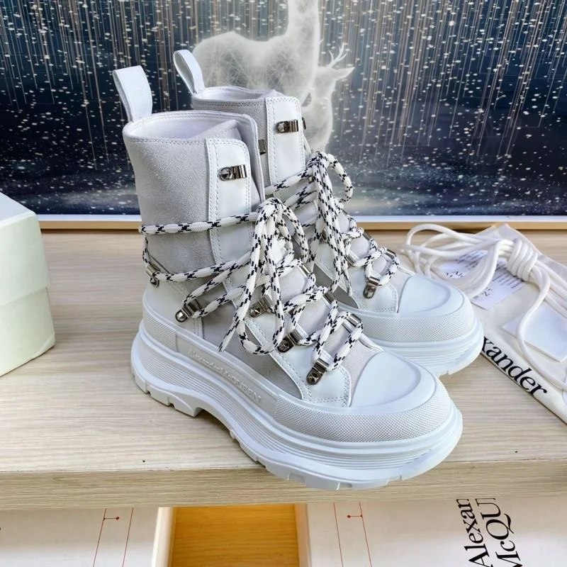 Reasonably priced Alexander Mcqueen Boots