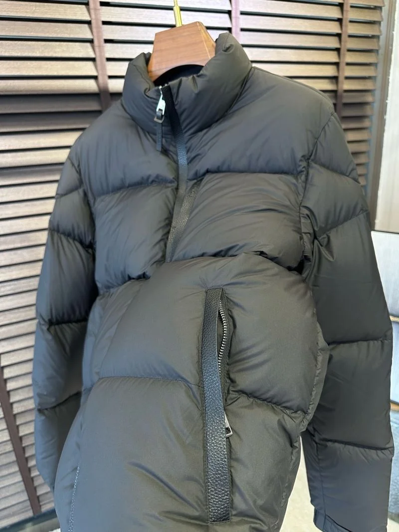 Top mirror Alexander Mcqueen Down Jackets