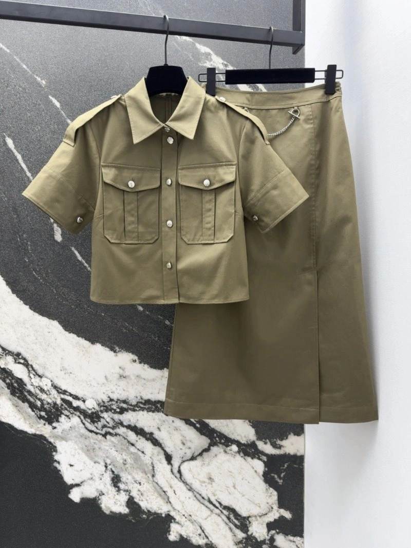 Alexander Mcqueen Dress Suits