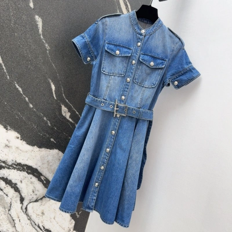 Accurate model Alexander Mcqueen Dress