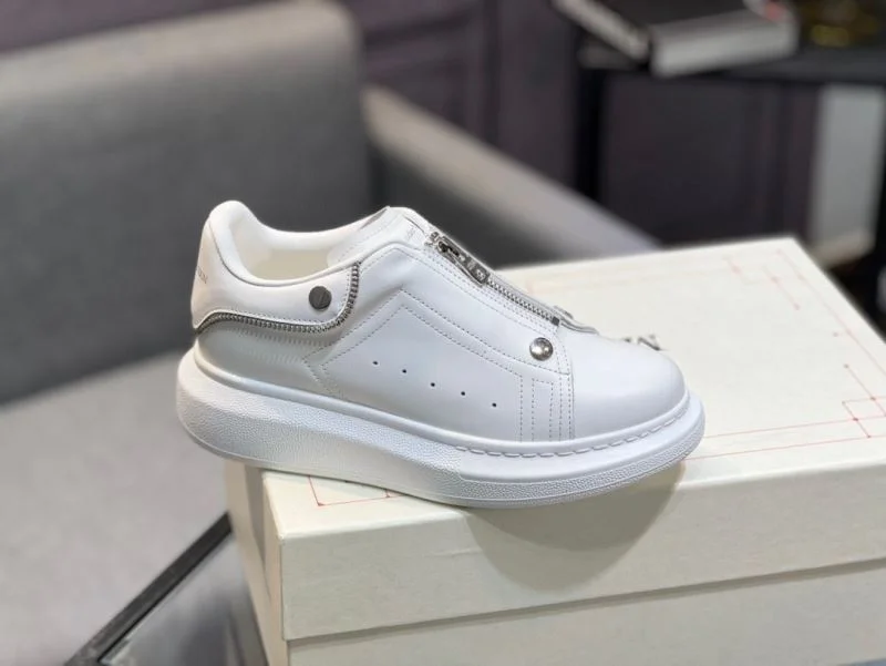 Precise copy Alexander Mcqueen Low Shoes