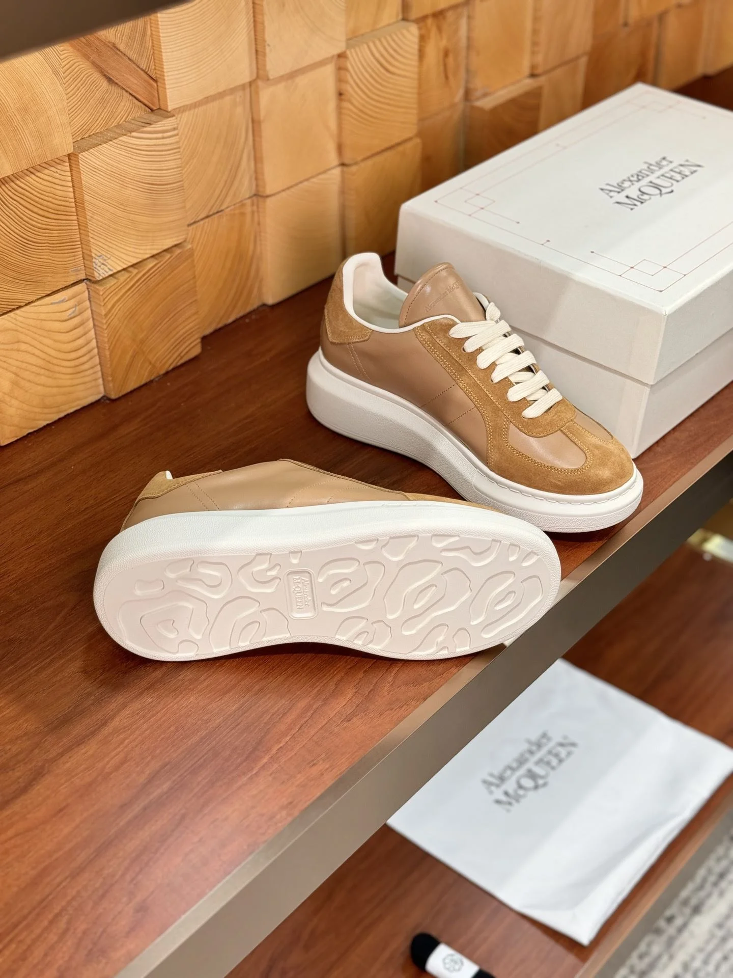 Top match Alexander Mcqueen Low Shoes