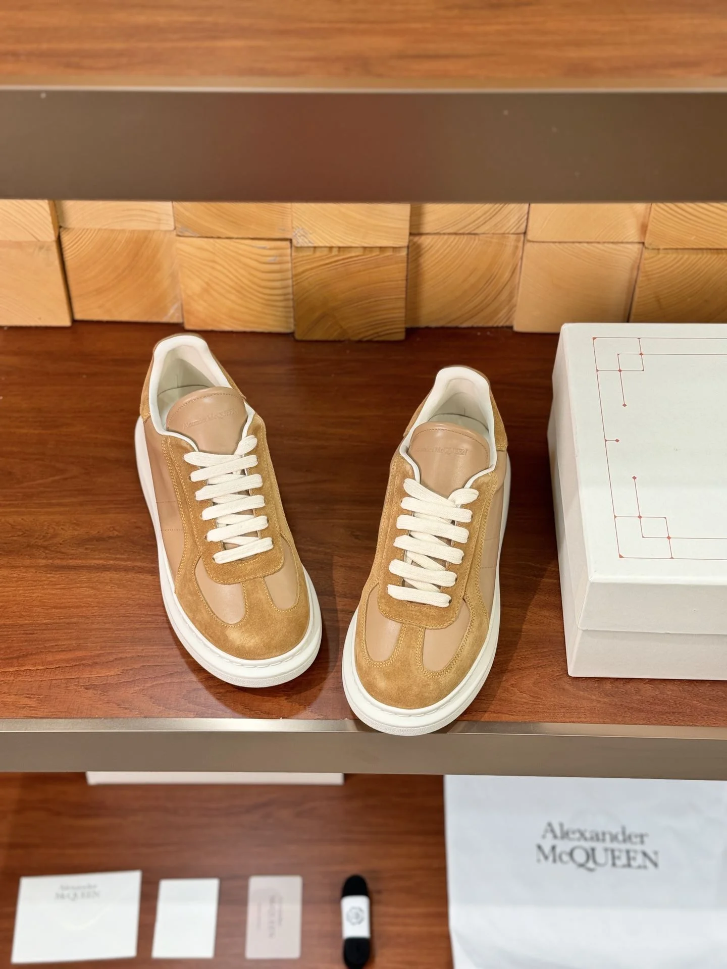 Top match Alexander Mcqueen Low Shoes