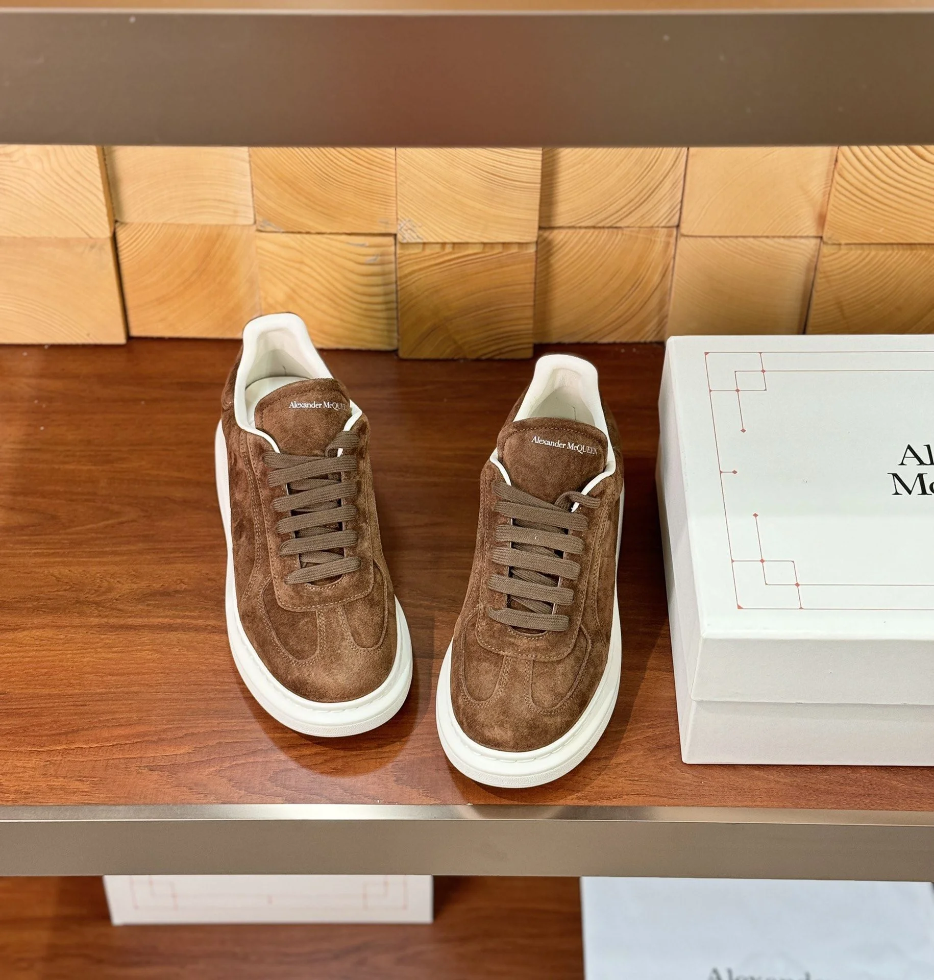 Precise copy Alexander Mcqueen Low Shoes