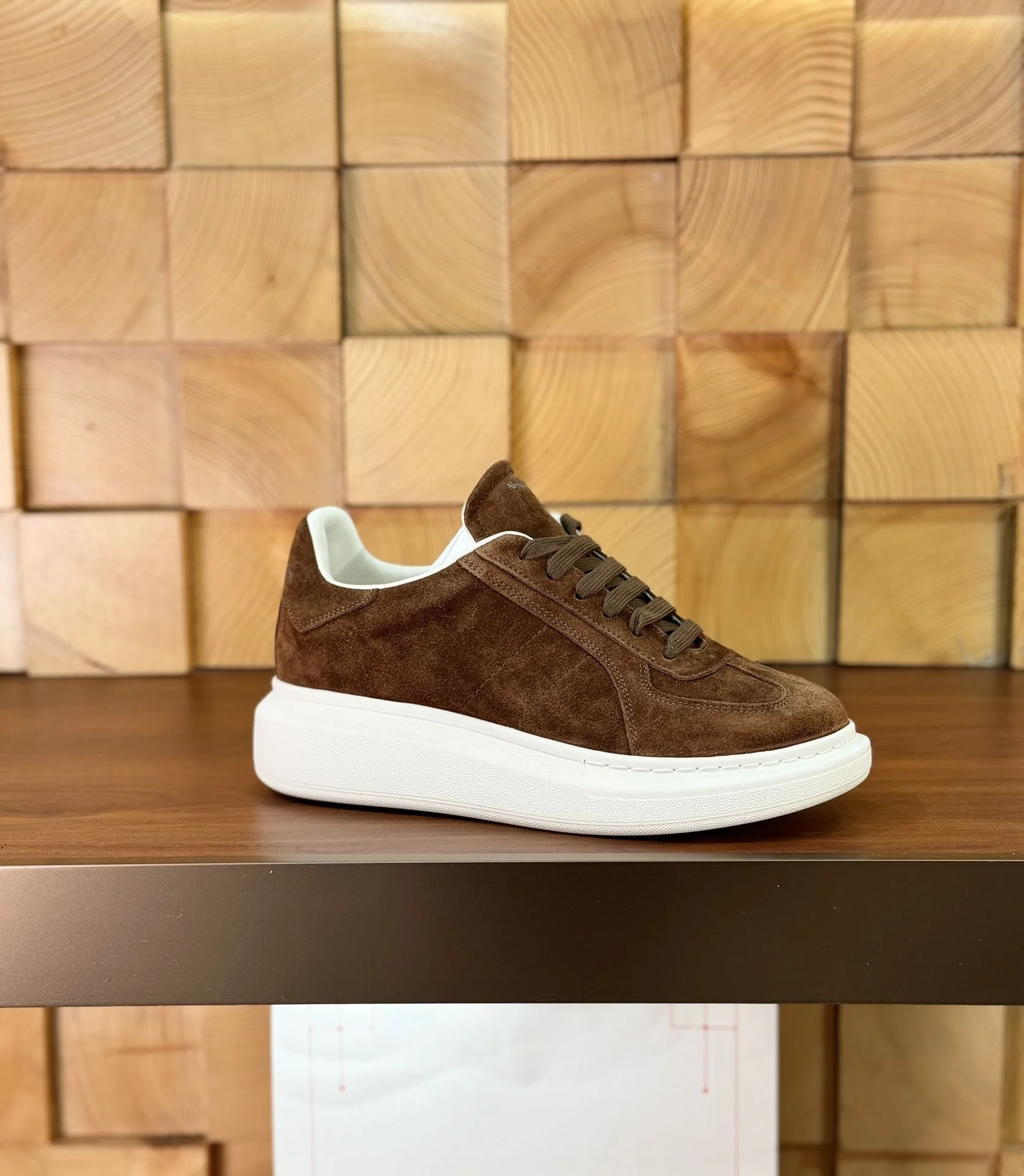 Precise copy Alexander Mcqueen Low Shoes